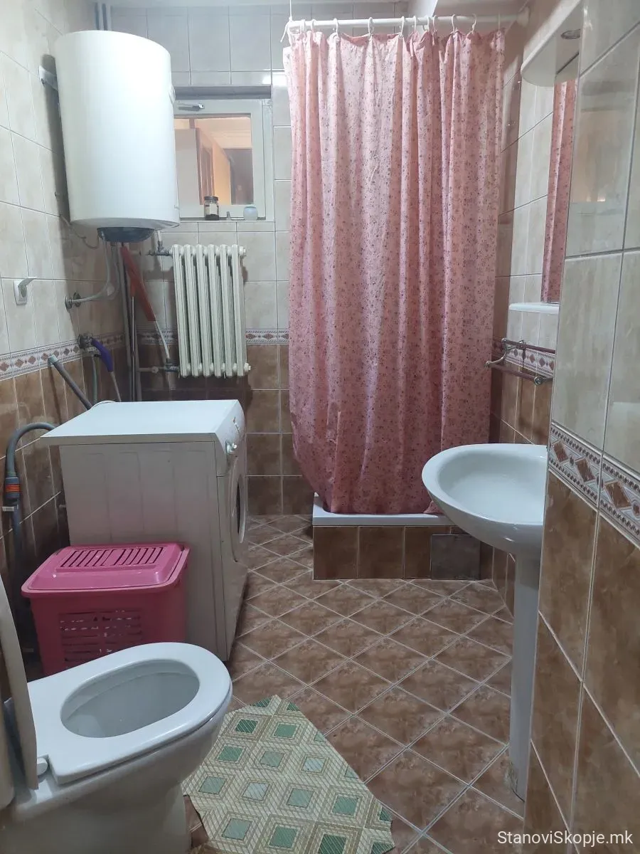 izdavam stan vo Karpos 4